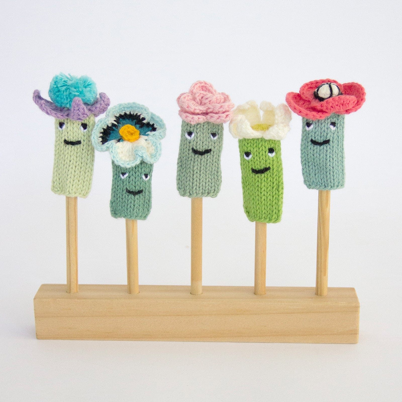 Flower Finger Puppet – Reclaimed Home